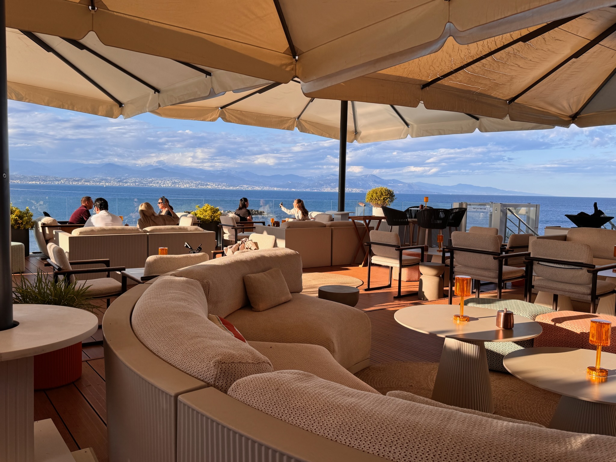 Le Rooftop Club Bacon - La Maison de Bacon